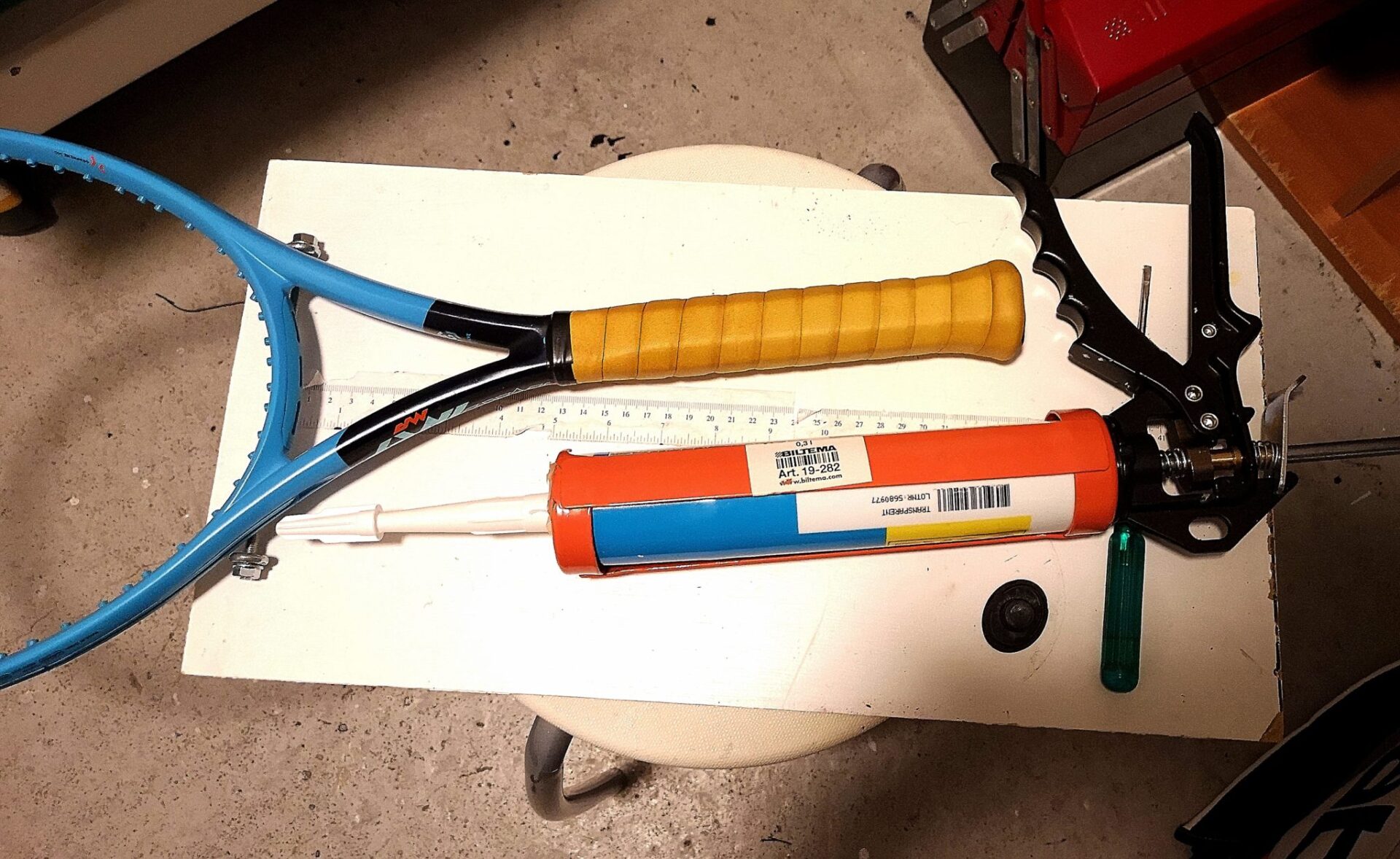 How to customize a tennis racket and get that pro stock racket feel