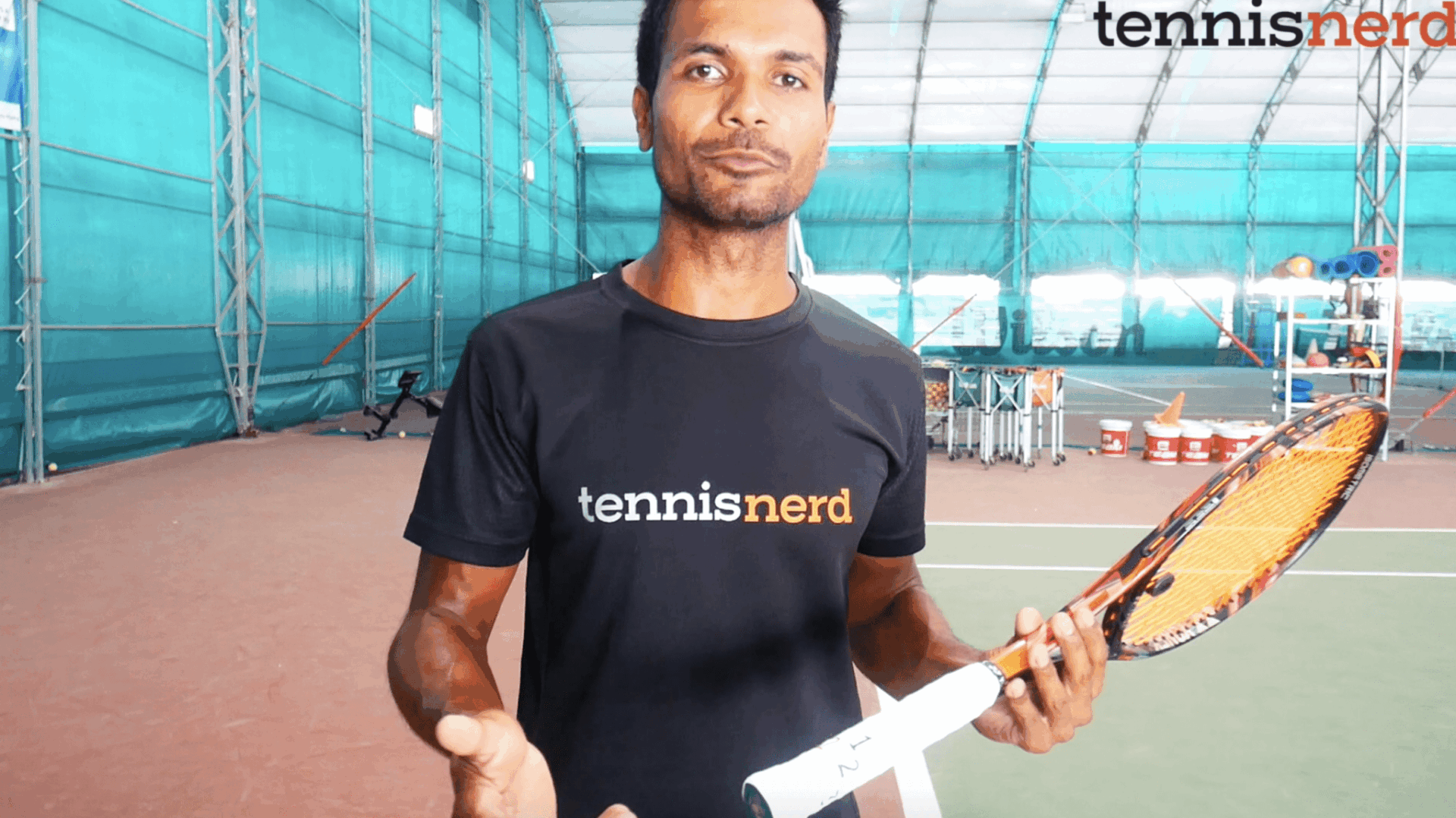 Backhand Basics - How to hit a good backhand - Tennisnerd Academy
