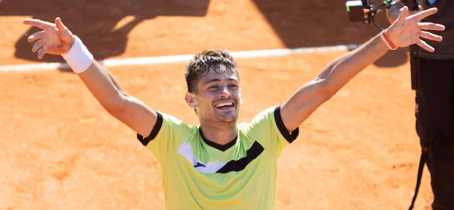 Mariano Navone's Racquet - Player Profile - Tennisnerd.net