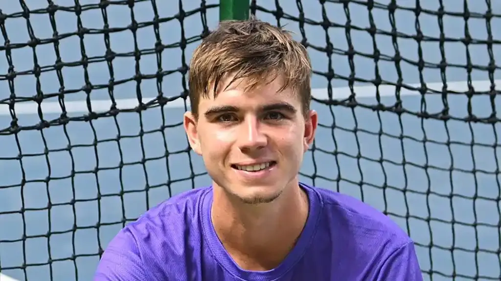 Dalibor Svrcina's Racquet - Player Profile - Tennisnerd.net