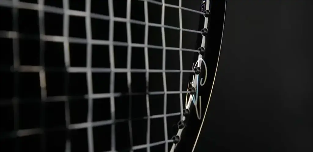 Elina Svitolina's new Signature Axis 98 racquet - Tennisnerd.net