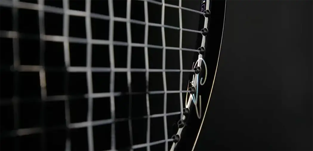 Elina Svitolina's new Signature Axis 98 racquet - Tennisnerd.net