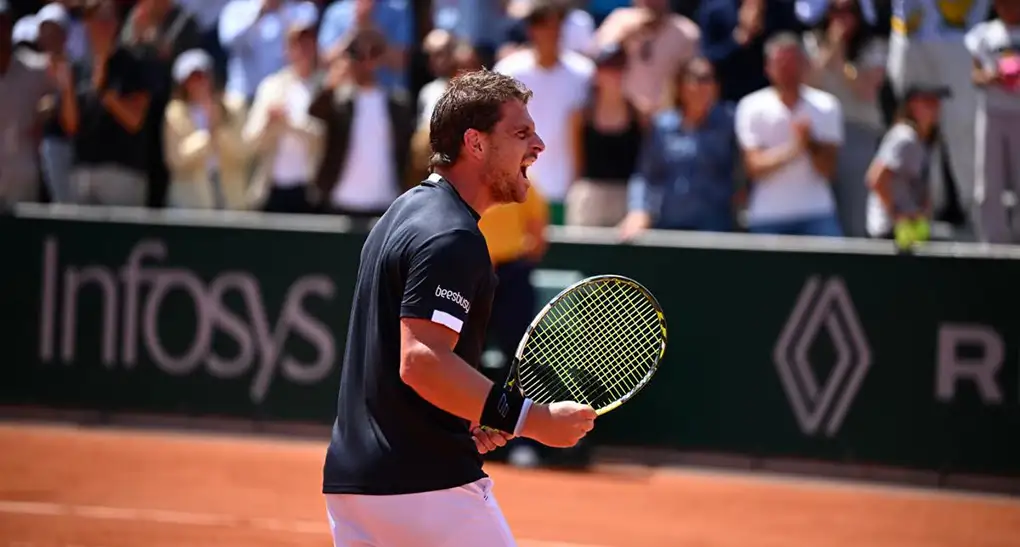 Clement Tabur's Racquet - Player Profile - Tennisnerd.net